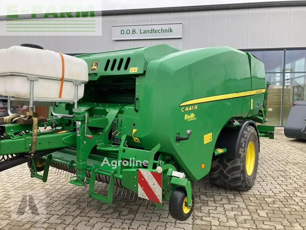 John Deere c441 r balirka za četvrtaste bale