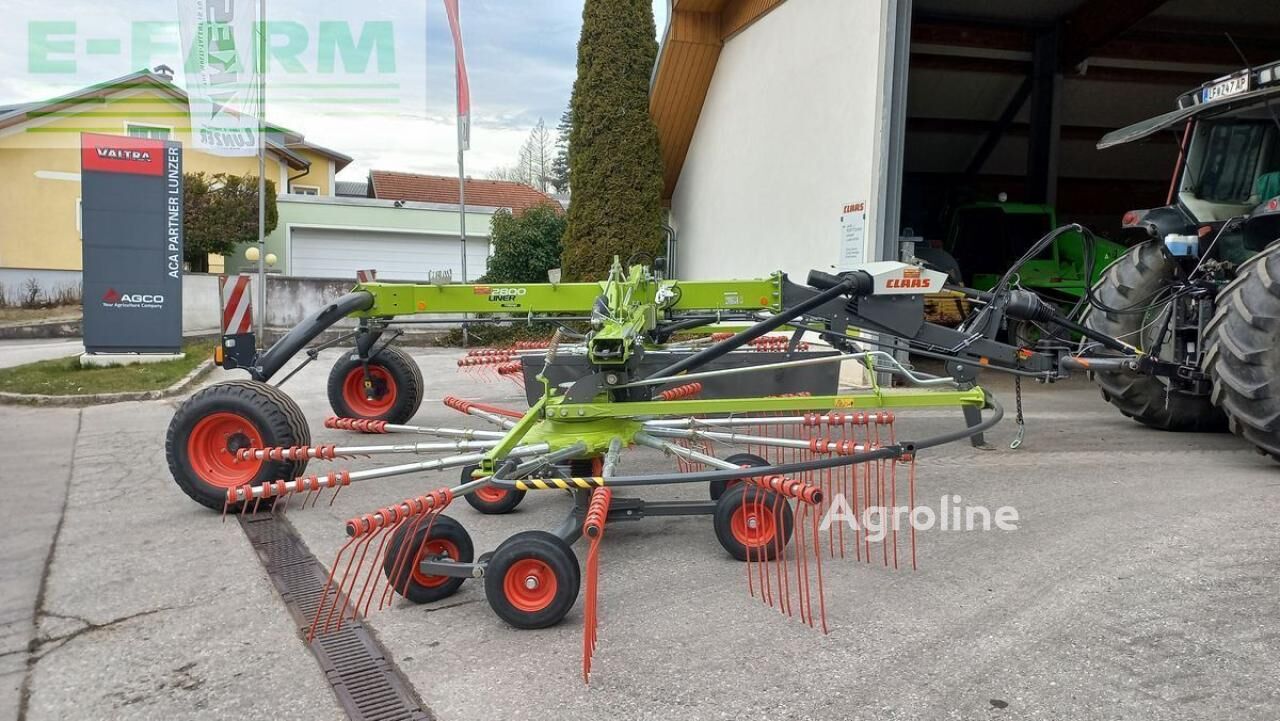 Claas liner 2800 trend prevrtač sena