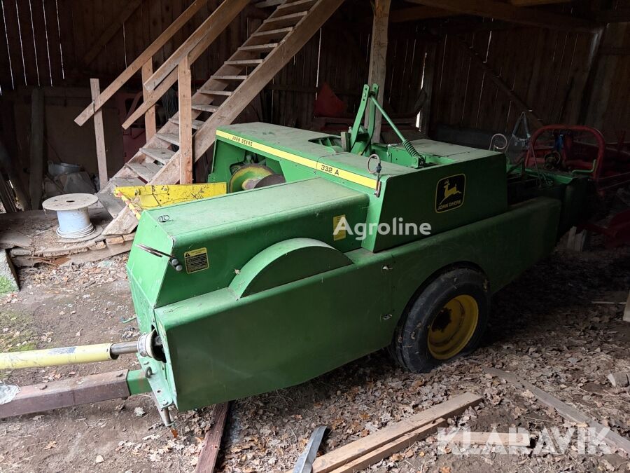 Prodaje se John Deere 332A prevrtač sena na aukciji