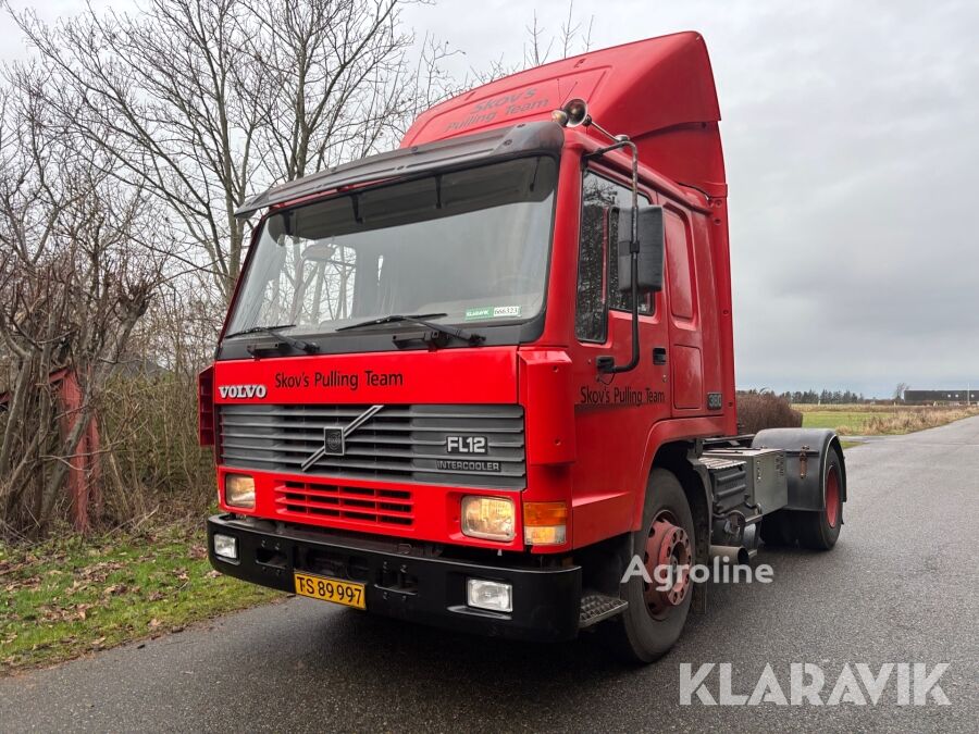 Prodaje se Volvo FL12 380 omotač okruglih bala na aukciji