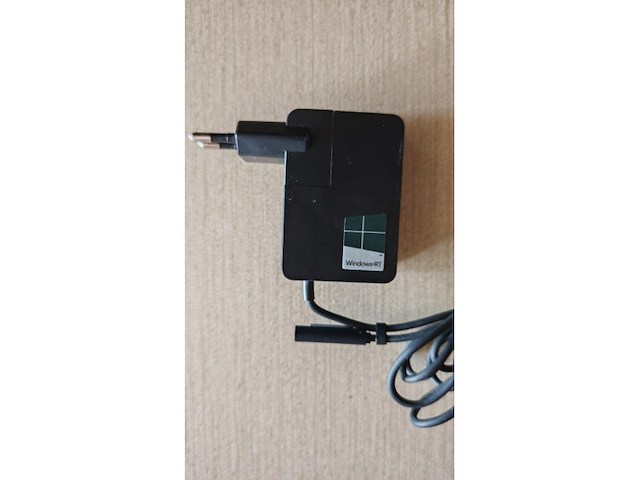 Microsoft 12V 2A 24W Model 1513