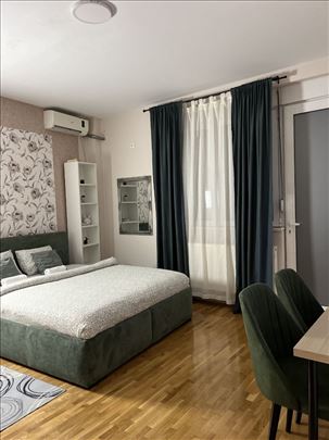 Downtown studio - Stan na dan Novi Sad - Parking