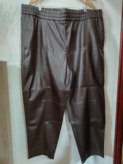 C&A PANTALONE EKO KOZA VEL. 54 NOVO