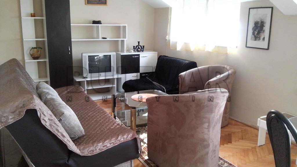 Dvosoban stan, 60 m2, Crveni Pevac, Vojvode Mišića ID: i-0746