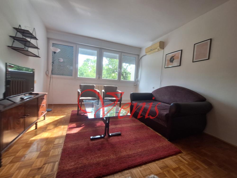 DETELINARA ul. Rumenačka 40 m2 - 250 Evra ID#2400 250 €