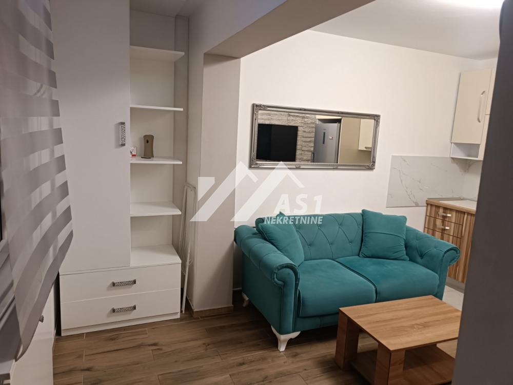 IZDAJE SE STAN NA LIMANU II ID#4697 450 €