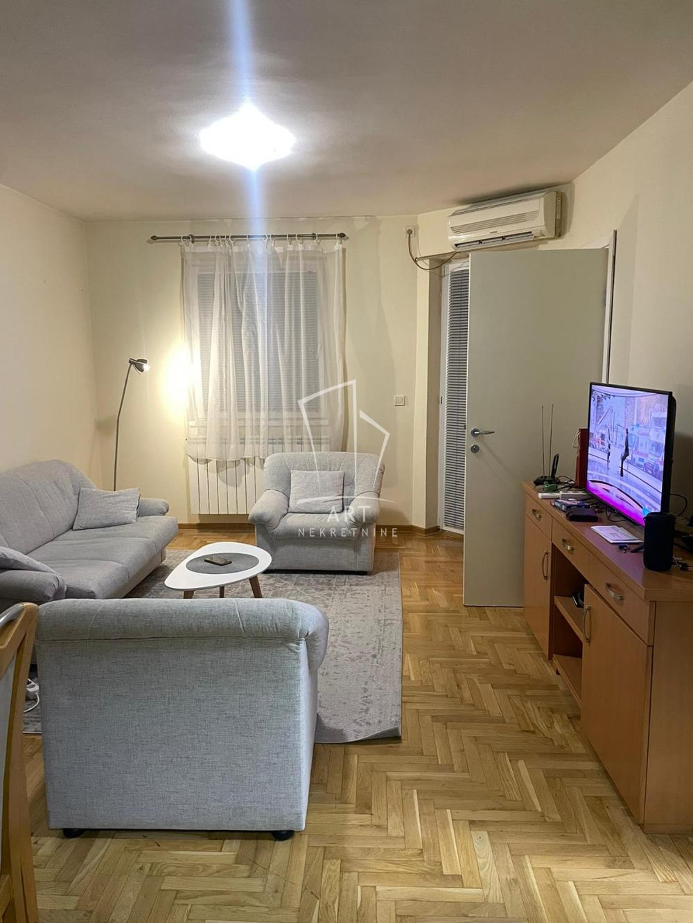 Voždovac, na odličnoj lokaciji ID#9339 550 €