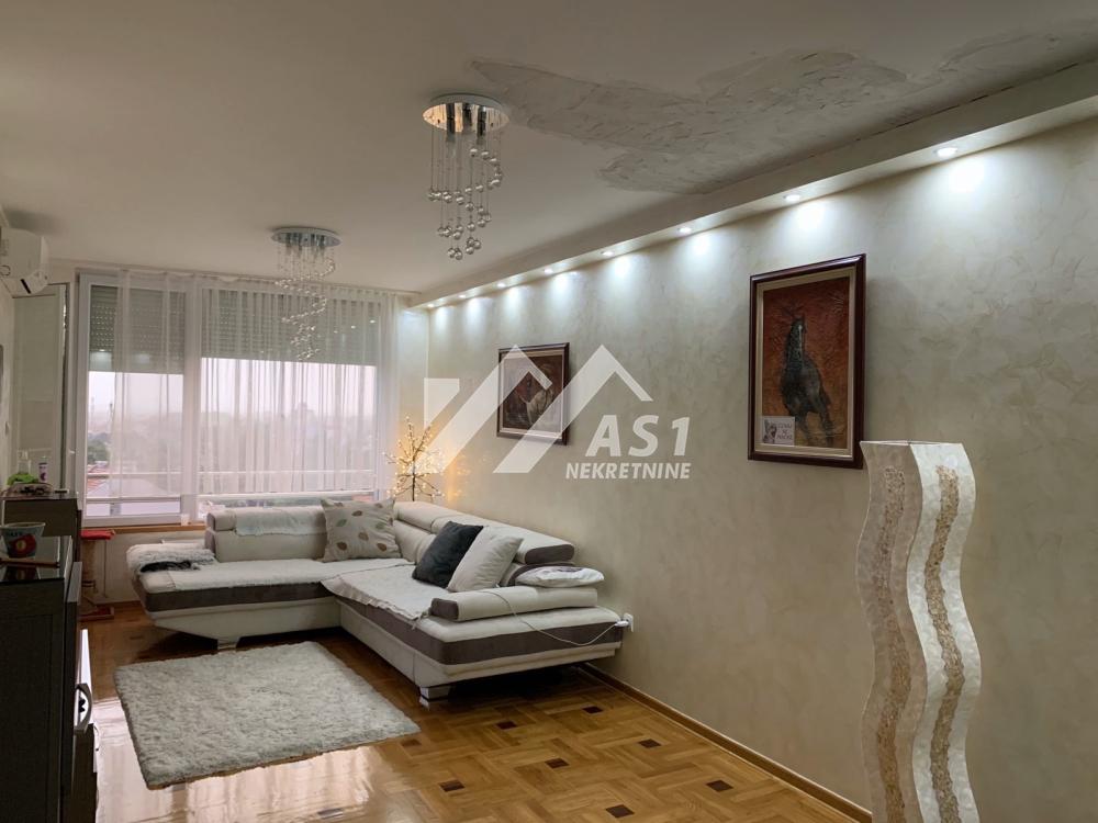 Izdajem,LUX cetvorosoban stan sa GARAZNIM MESTOM -Liman 4 ! ID#2728 1.000 €