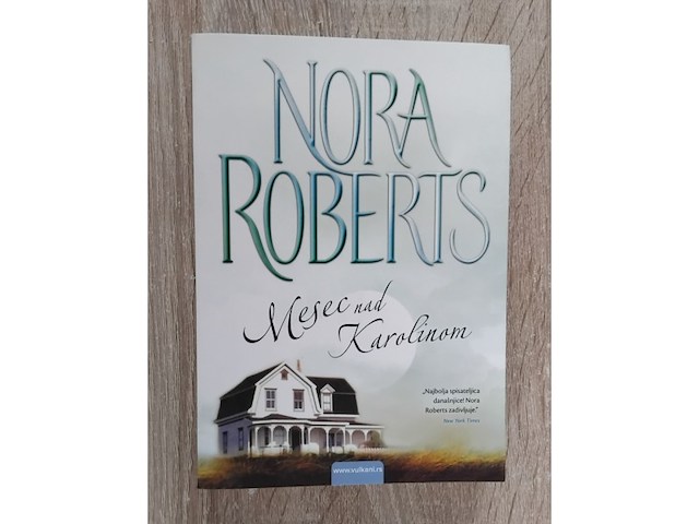 Mesec nad Karolinom Nora Roberts