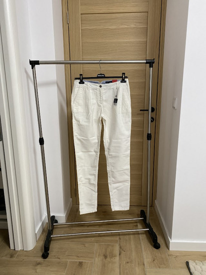 TOMMY HILFIGER pantalone -NOVO %%900
