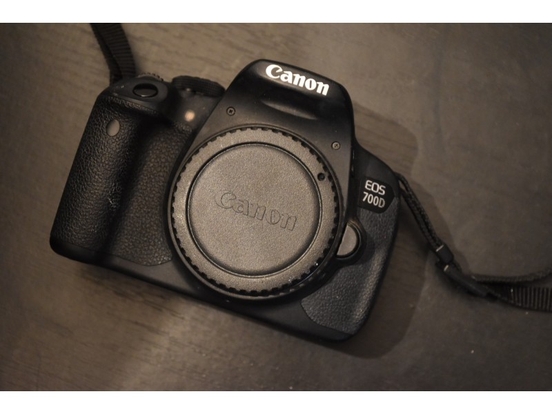 Canon EOS 700D FullHD