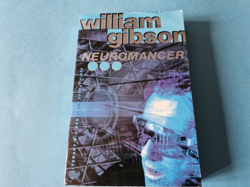 NEUROMANCER - WILLIAM GIBSON