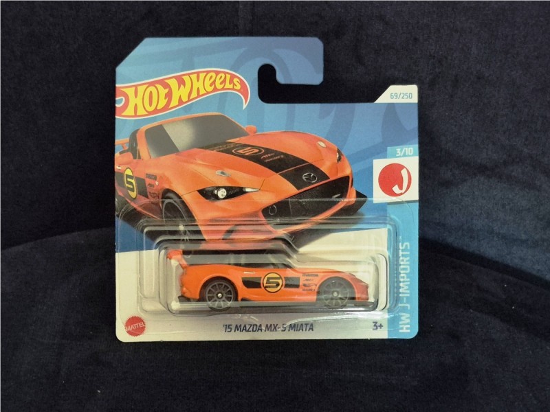 Hot Wheels mazda mx5 miata cabrio