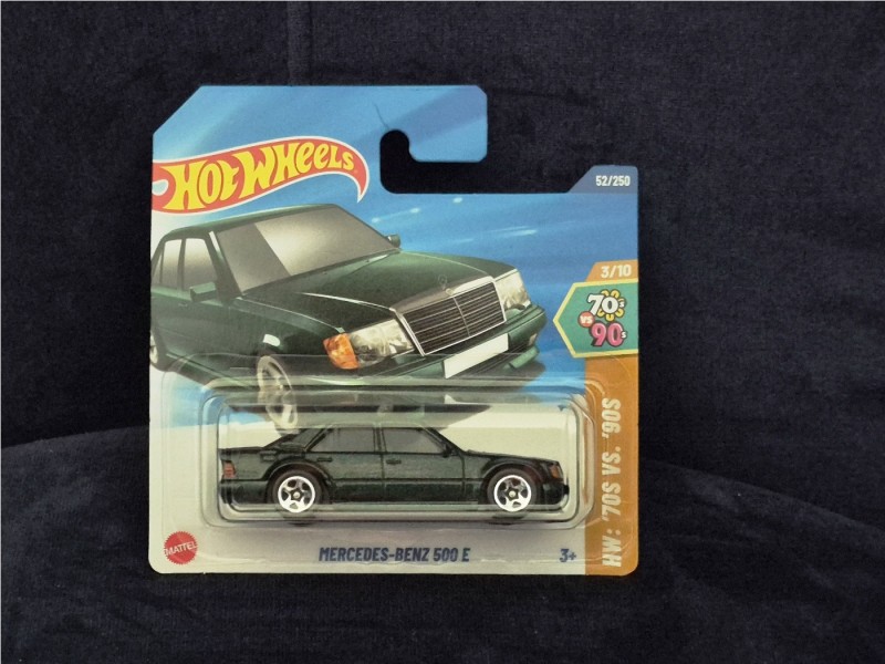 Hot Wheels Mercedes 500e