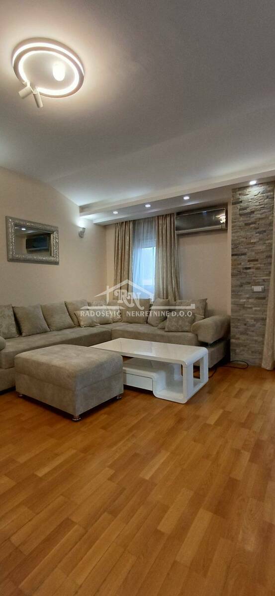 Banovo brdo, Kneza Višeslava, 68m2, 950 eur ID#1582