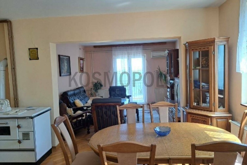 Voždovac, Kumodraž, Vojvode Stepe, 3.5, 95m2, 140000 EUR