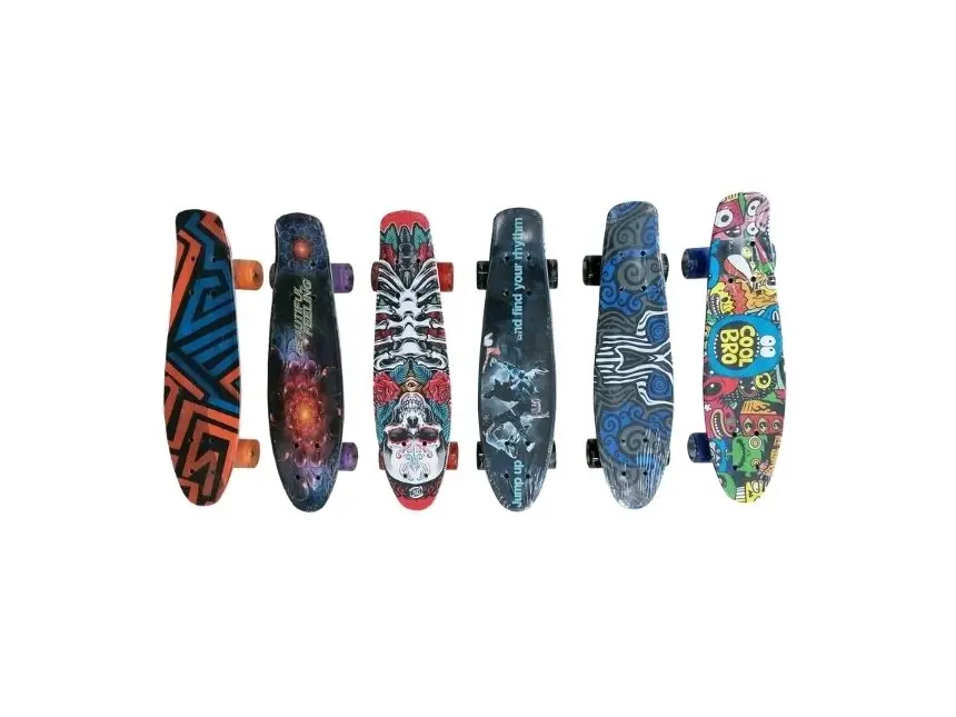 SKATEBOARD SA SVETLECIM TOCKOVIMA 56CM 11/2206