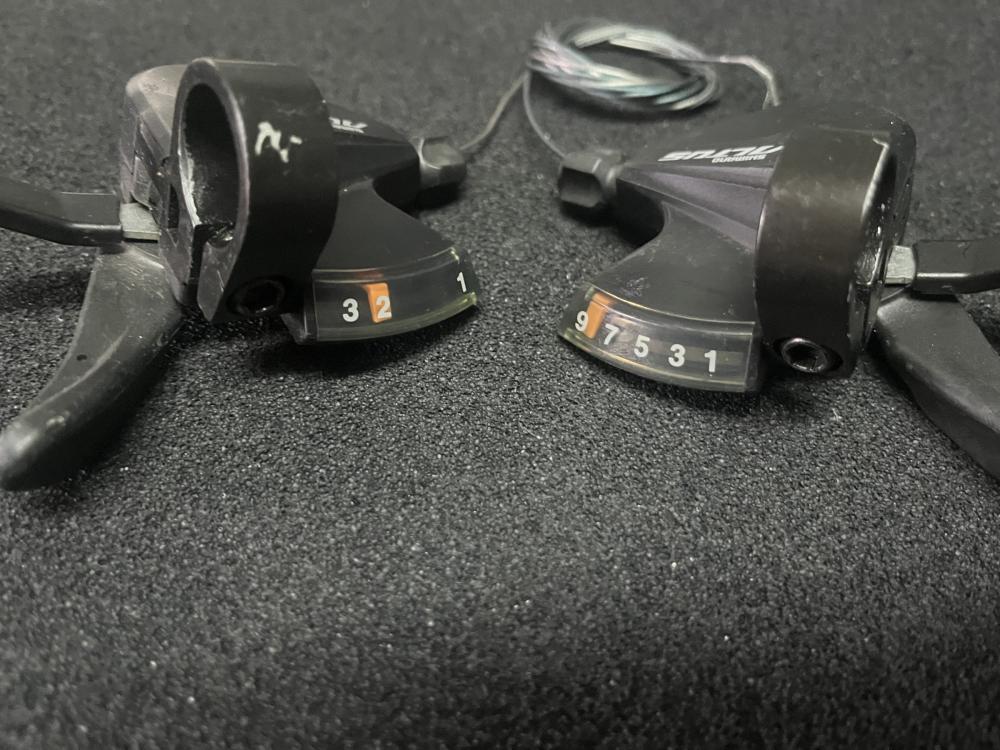 Shimano Altus 3x9s rucice menjaca