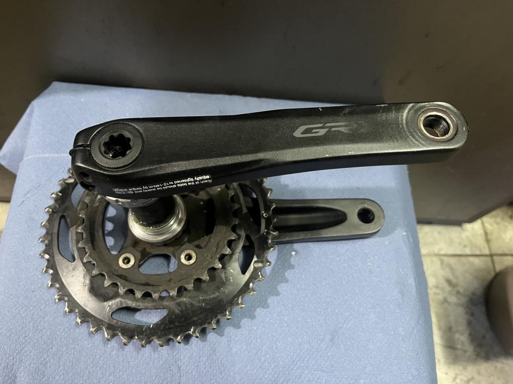 Shimano GRX srednji pogon sa patronom