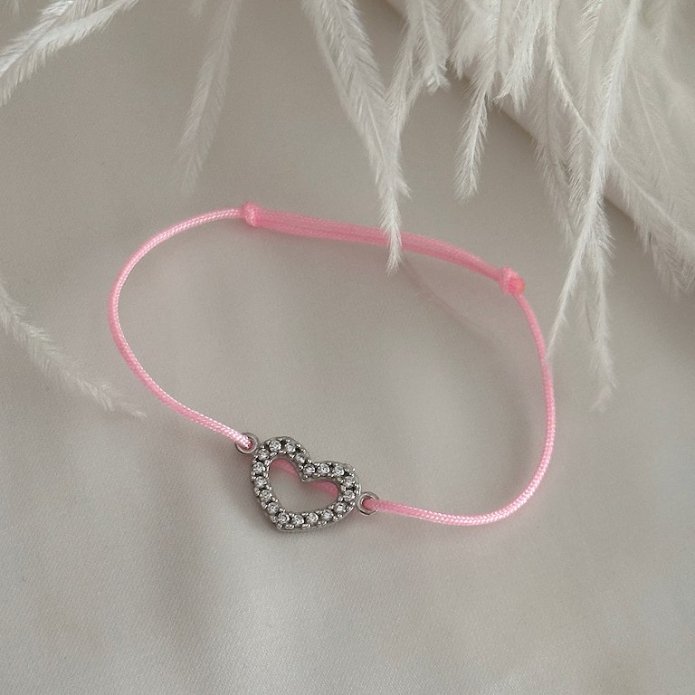 Srce od belog zlata sa cirkonima, narukvica sa bebi roze koncem