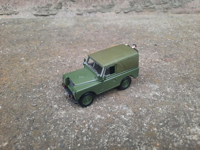 Land Rover Series III 1/43