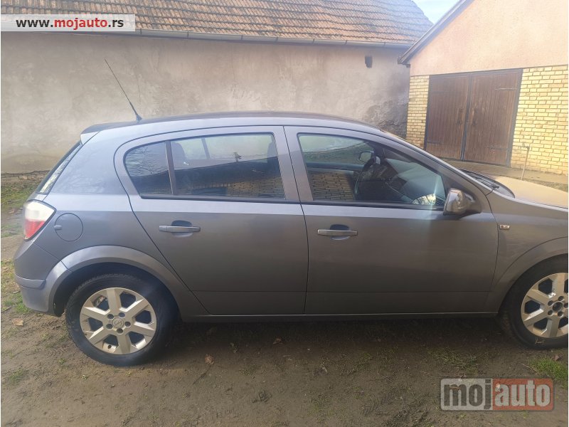 Opel Astra dobraaa