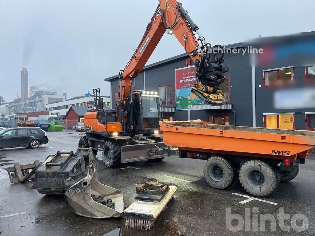 Prodaje se Doosan Dx140w bager točkaš na aukciji