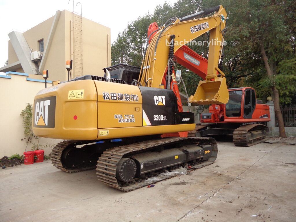 Caterpillar 320D bager guseničar