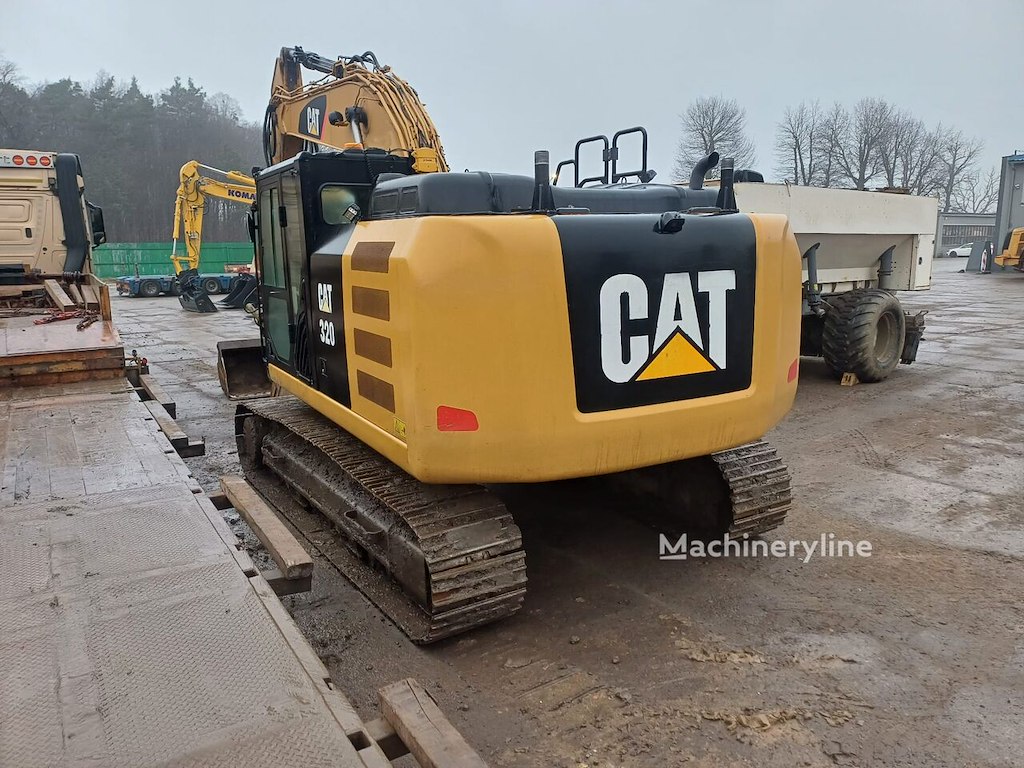 Caterpillar 320E bager guseničar