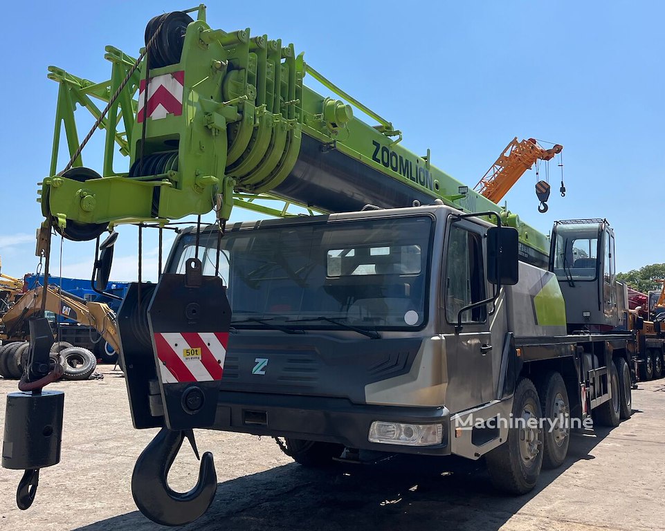 Zoomlion ZTC500V ZTC700V ZTC800V 50Ton 60ton 70ton 80ton 25ton 30ton 35to autodizalica