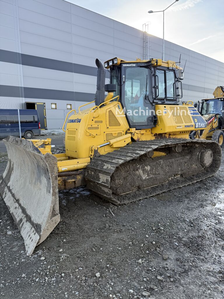 Komatsu D61 PXi 24 buldožer