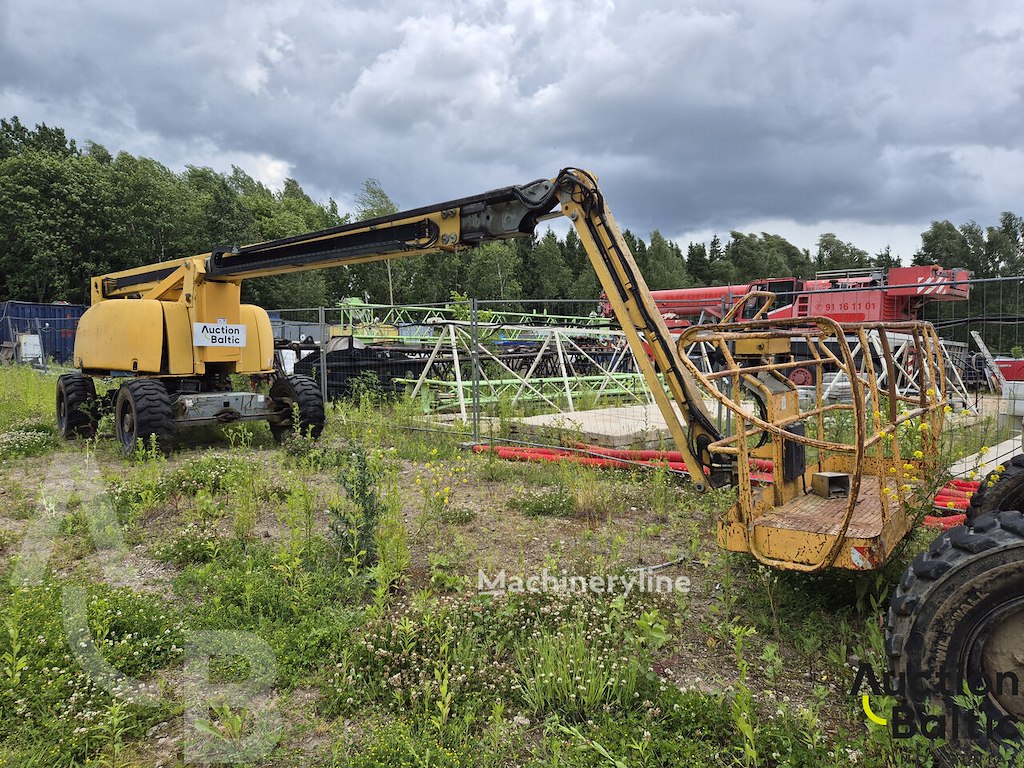 Prodaje se Haulotte HA 260 PX hidrauličnu zglobnu platformu na aukciji