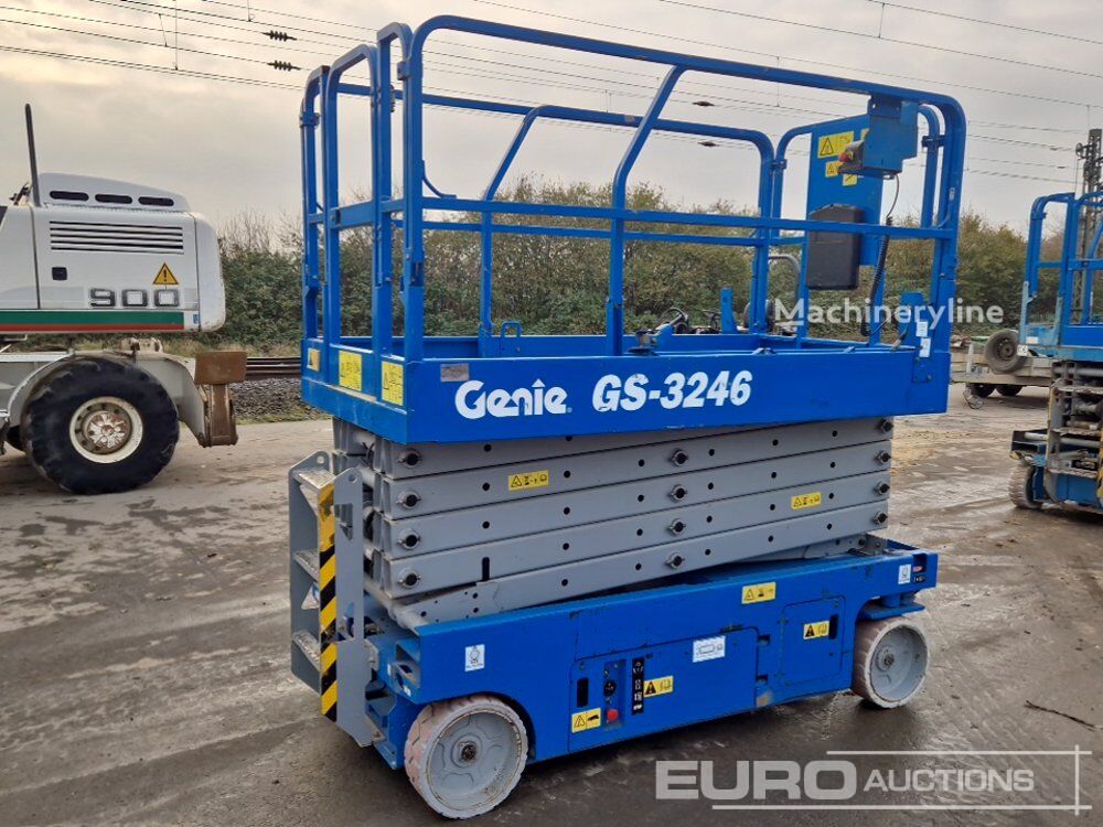 Prodaje se Genie GS-3246 hidrauličnu zglobnu platformu na aukciji