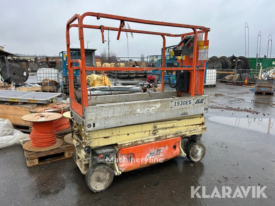 Prodaje se JLG 1930 ES makazastu platformu na aukciji