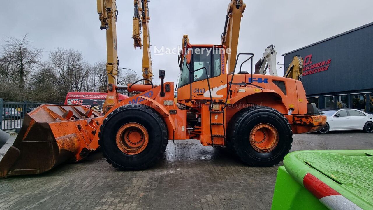 Fiat-Kobelco W 270 prednji utovarivač