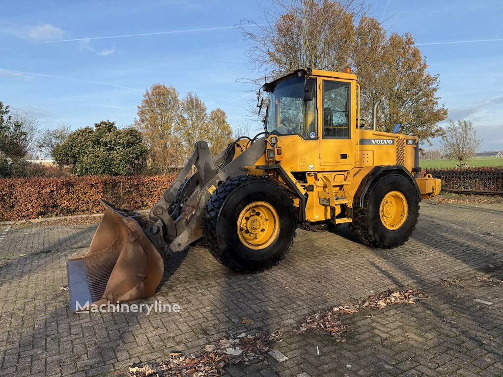 Volvo L70D prednji utovarivač