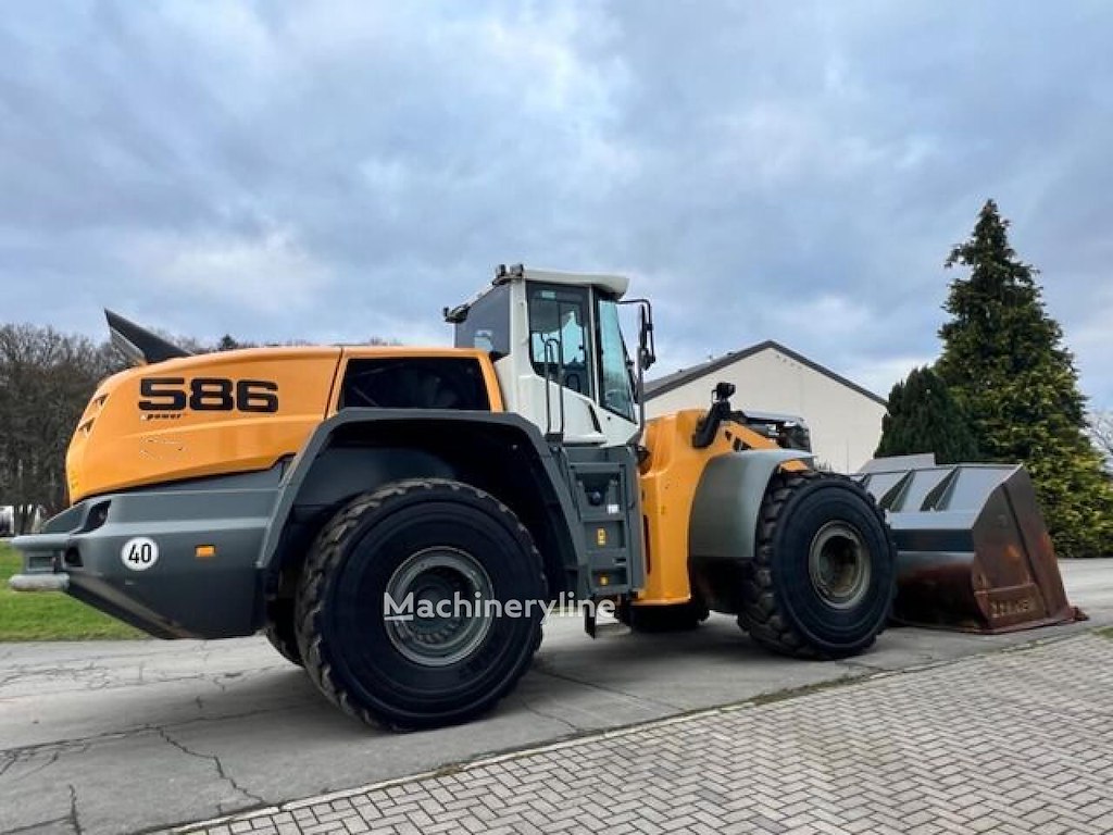Liebherr L586 X Power prednji utovarivač