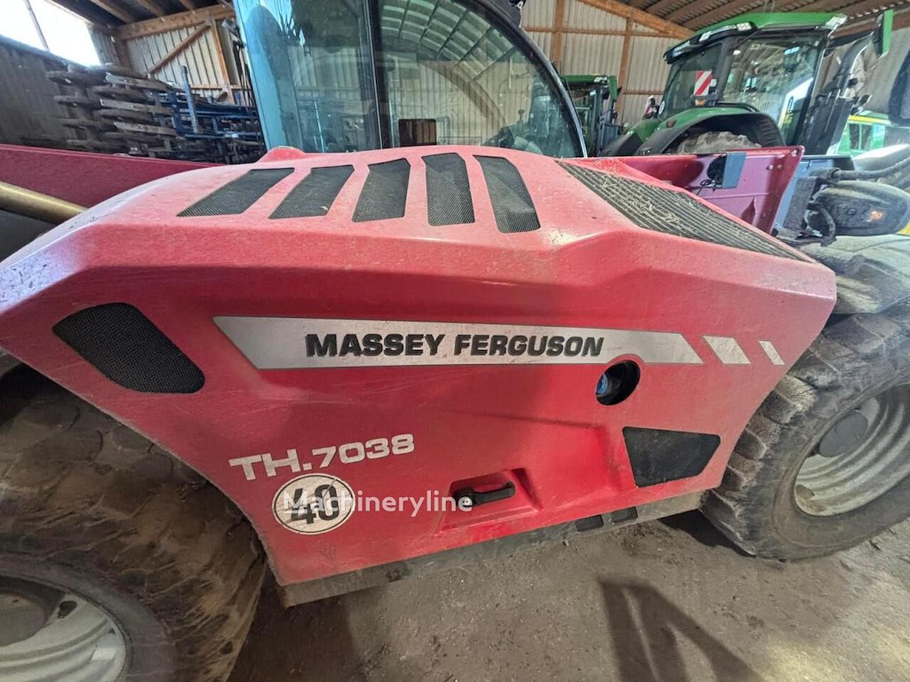Massey Ferguson TH 7038 teleskopski prednji utovarivač