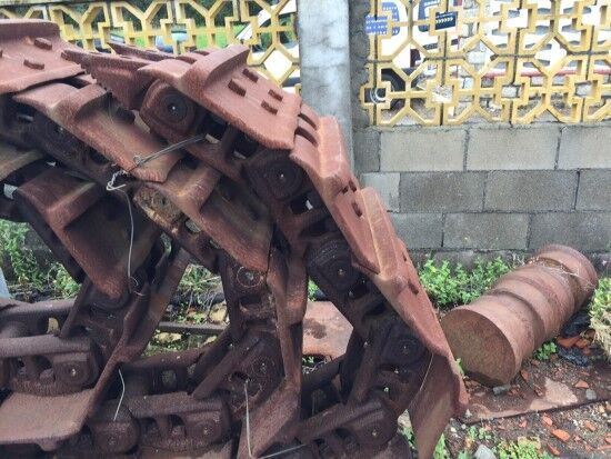 Komatsu D355 (CADENAS) metalna gusenica za buldožera