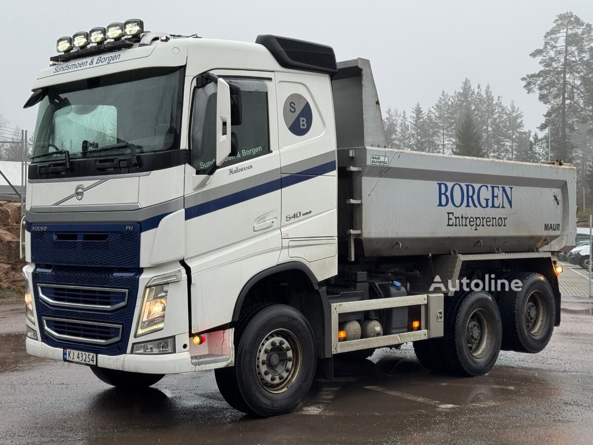 Prodaje se Volvo FH540 tippbil med kranhydraulikk / EU-godkjent kiper na aukciji
