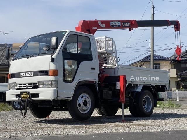 Isuzu ELF kamion s ravnom platformom