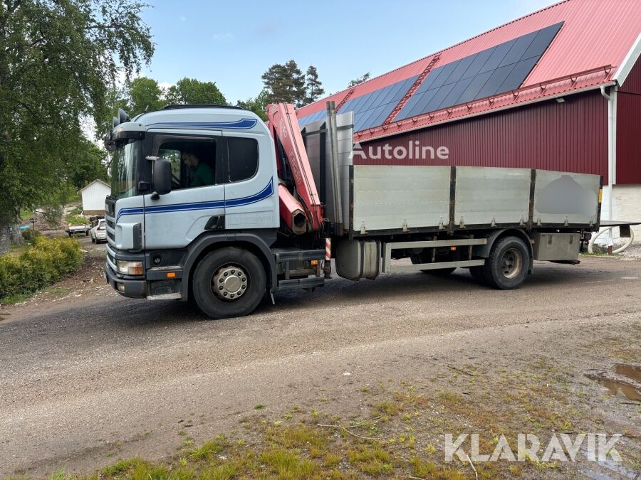 Prodaje se Scania 260 94D kamion s ravnom platformom na aukciji