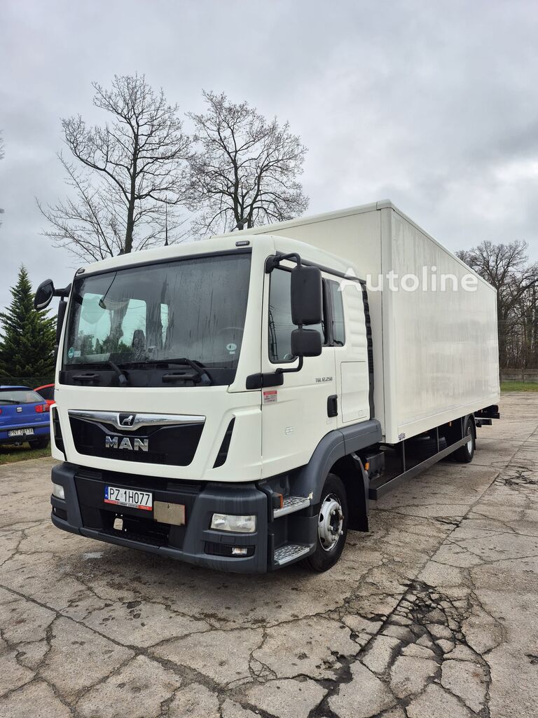 MAN TGL 12.250 kamion furgon