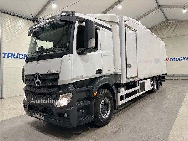 Mercedes-Benz Actros 2533 Sleeper Cab Fridge Box kamion hladnjača