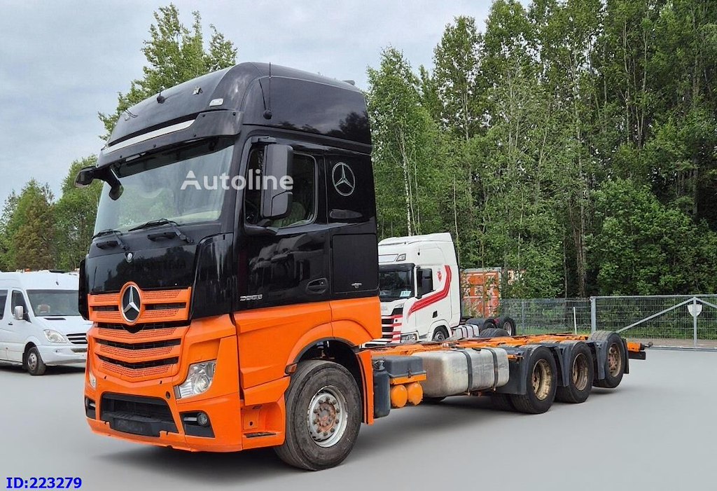Mercedes-Benz Actros 3563 8×4 ( Steering axle) kamion šasija