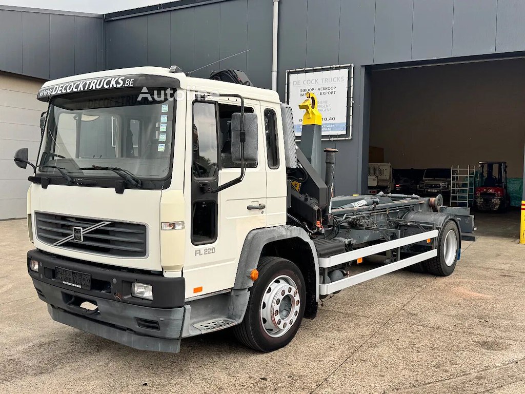 Volvo FL220 19t HAAKSYSTEEM+LAADKRAAN kamion rol kiper