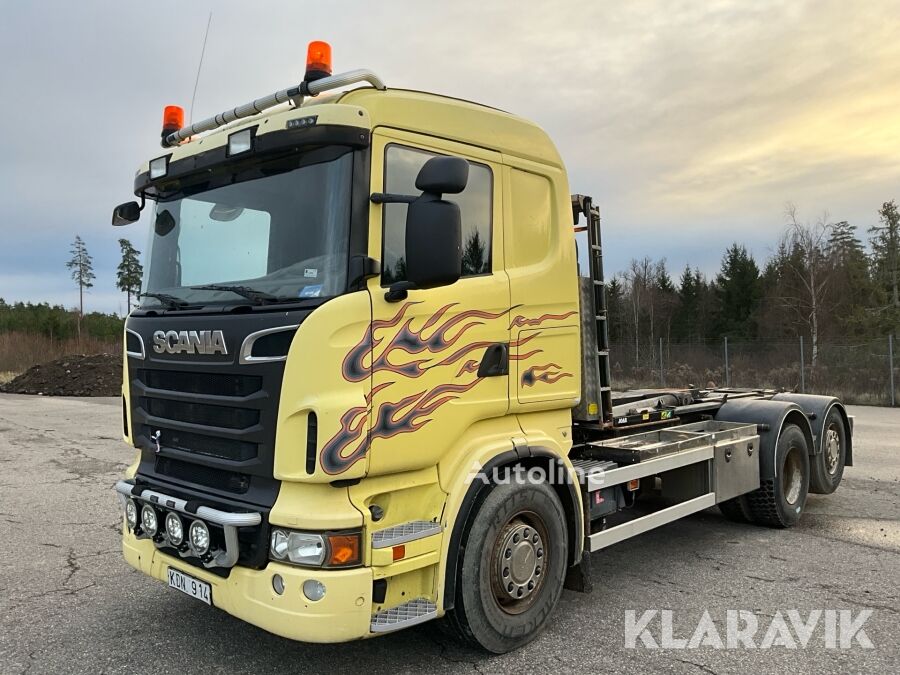 Prodaje se Scania R500 6x2*4 rol kiper sa kukom na aukciji