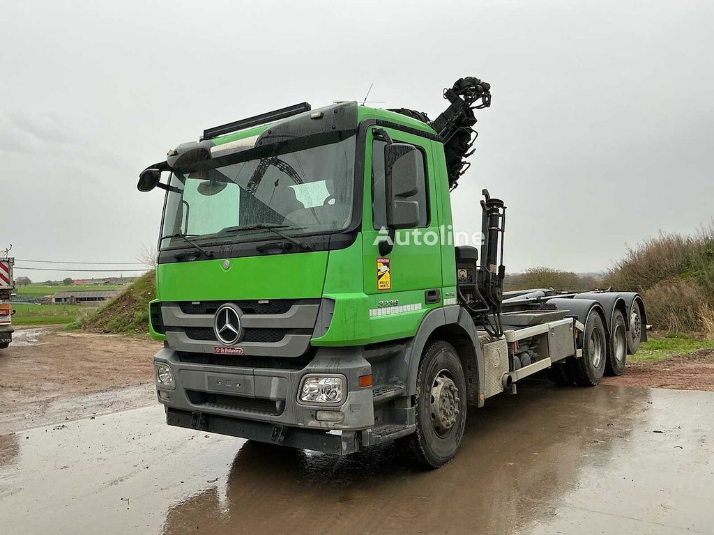 Prodaje se Mercedes-Benz Actros rol kiper sa kukom na aukciji