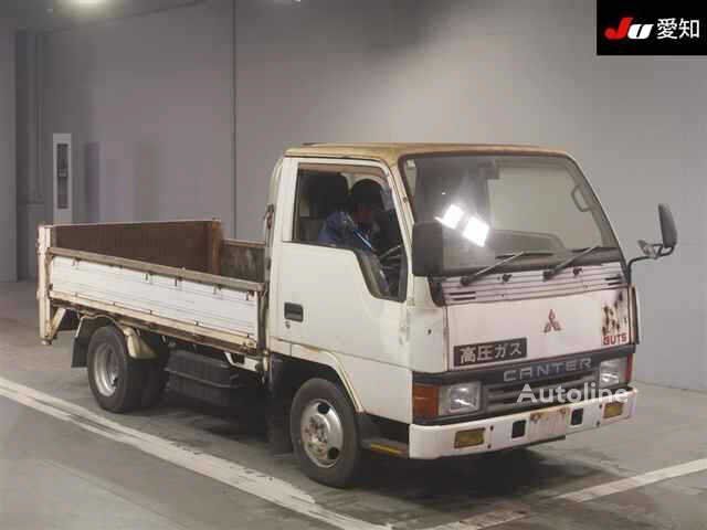 Mitsubishi CANTER kamion s ravnom platformom < 3.5t