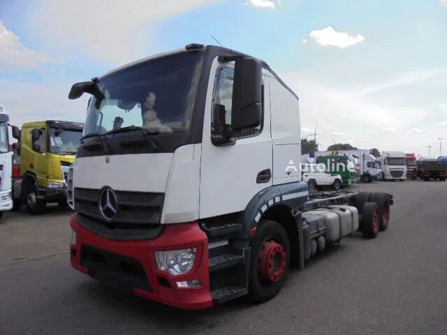 Mercedes-Benz ACTROS 2340 6X2 autotransporter